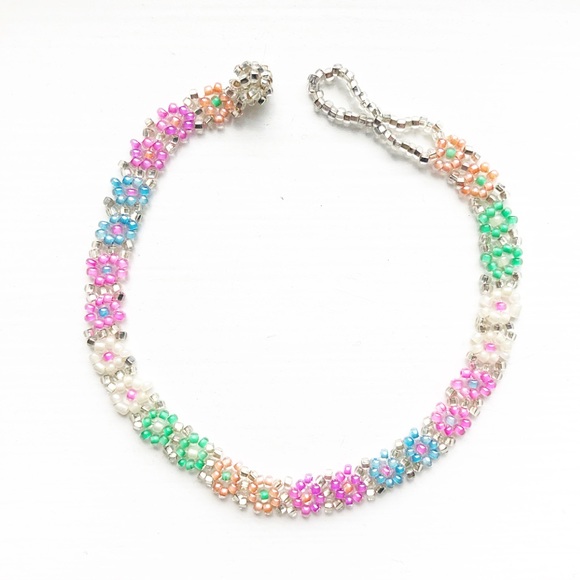 Vintage | Jewelry | Vintage Pastelcolored Beaded Flower Bracelet | Poshmark